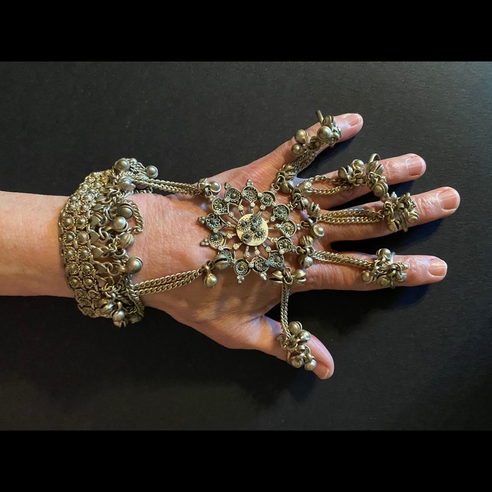 Antique Chain Slave Bracelet. - Gem